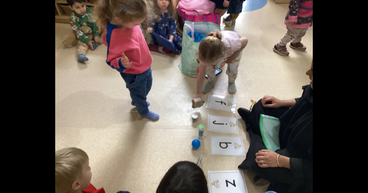 Phonics with Robot Reg